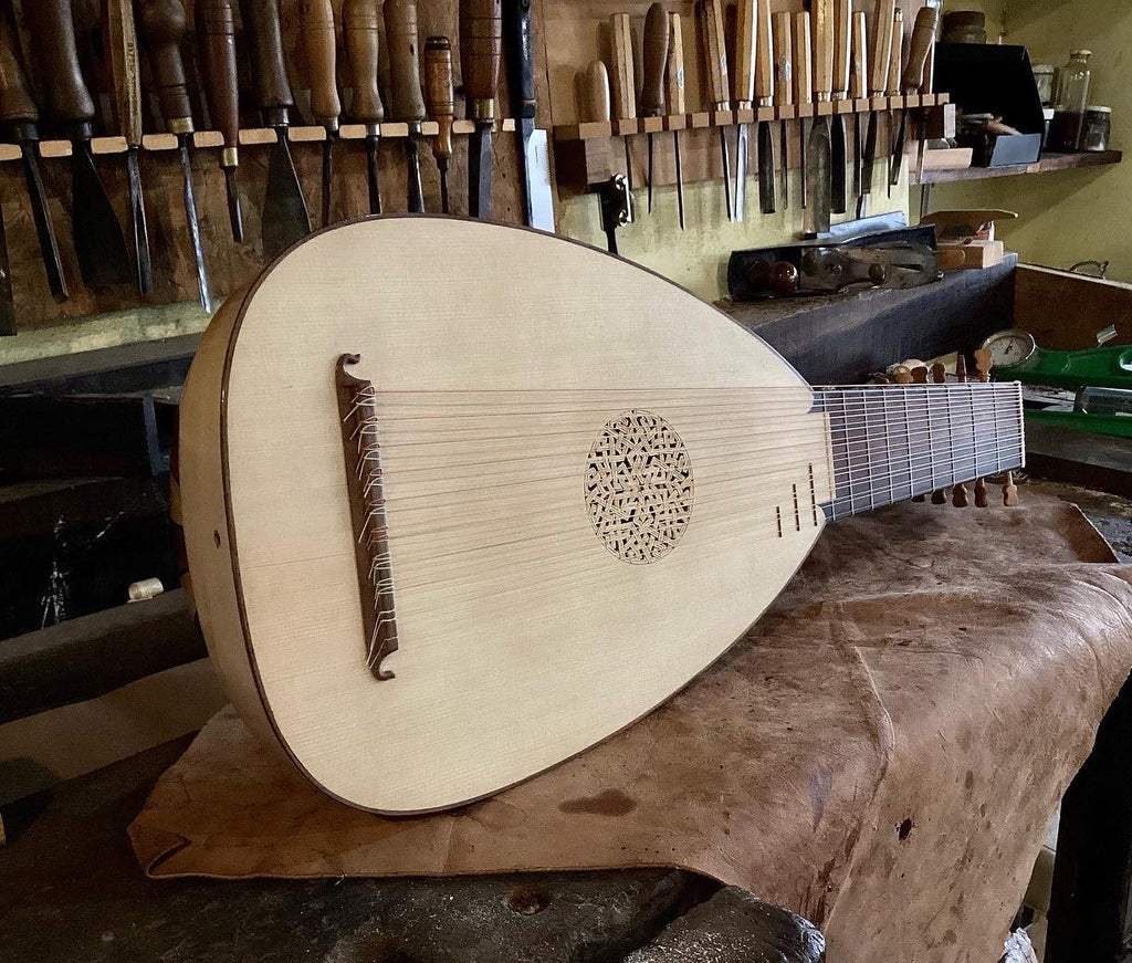 Lutes & Theorbos | Beginner and Advanced Lutes at the Early Music Shop