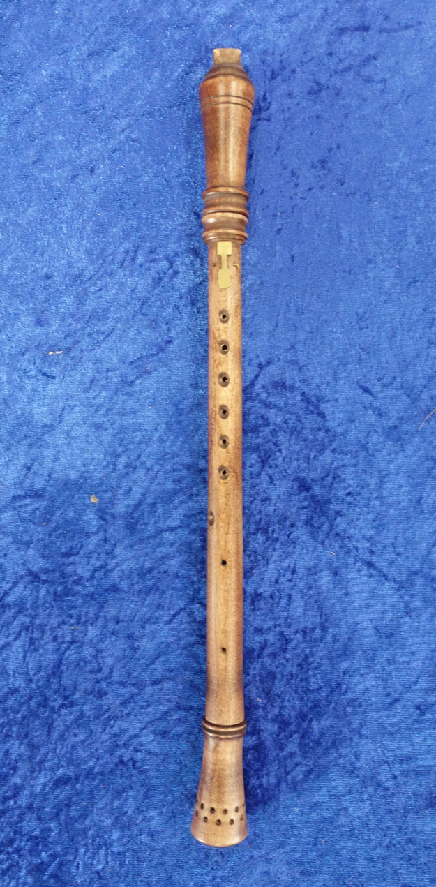 Crumhorn & Cornamuse — Early Music Shop