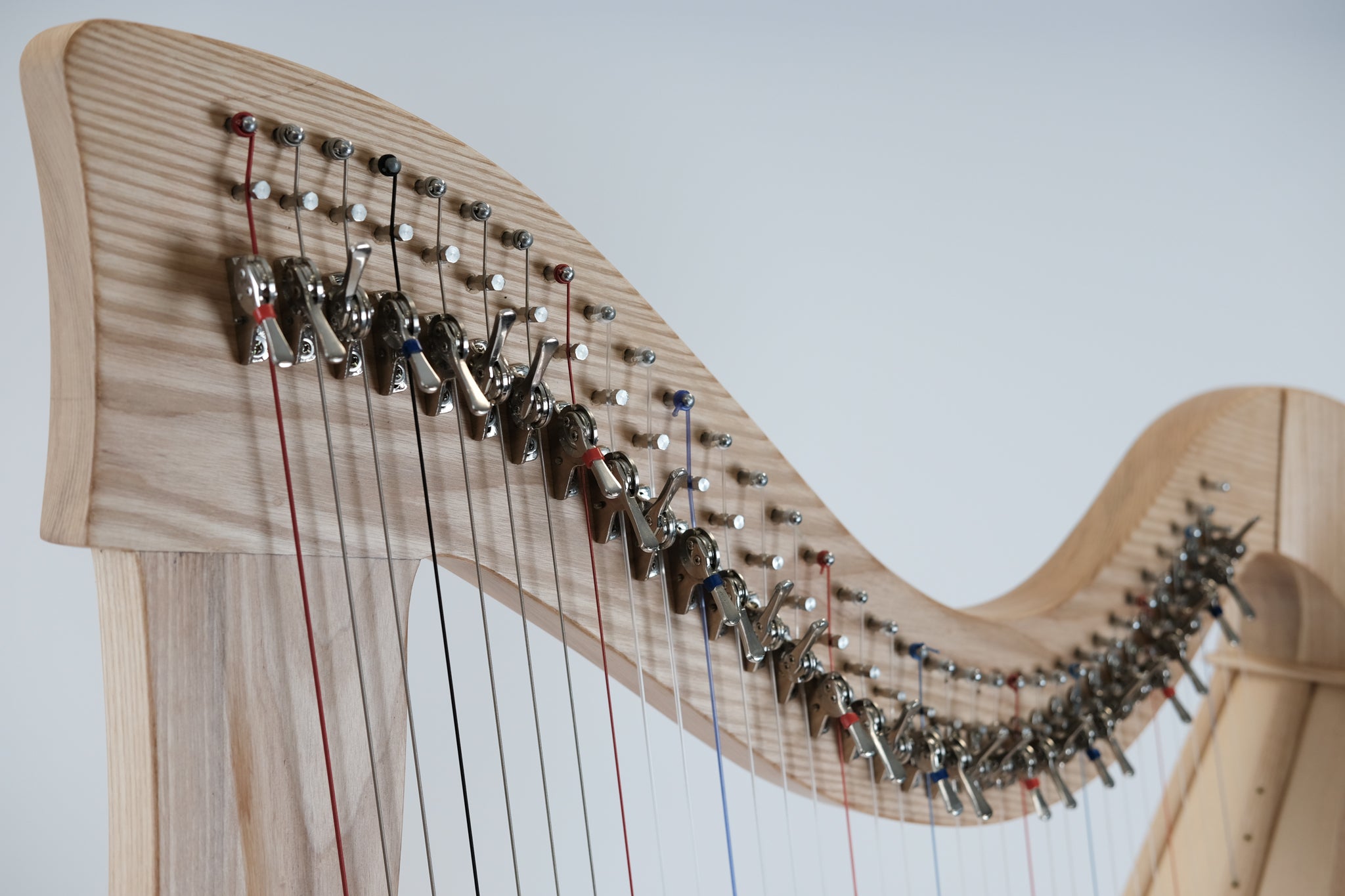 Heritage 34 String Round Back Lever Harp at The Early Music Shop