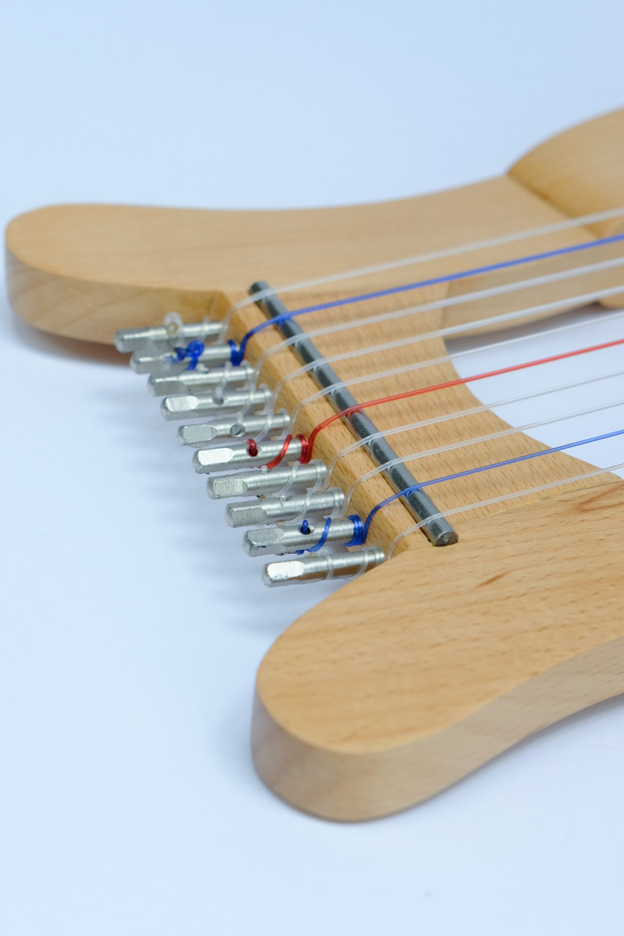 EMS Mini Kinnor 10 String Lyre in Beech by Early Music Shop