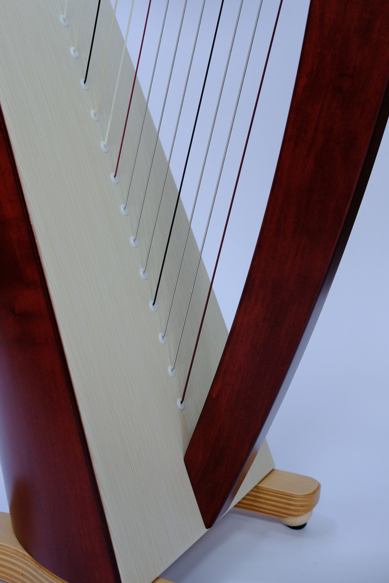 Mia 34 string harp (BioCarbon strings) in mahogany finish by Salvi